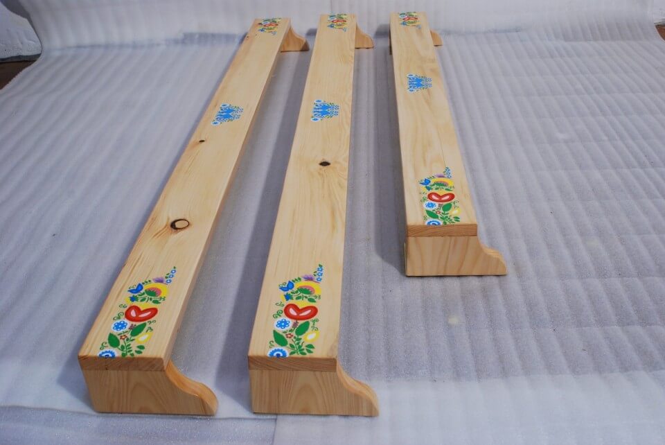 Traditional curtain boards